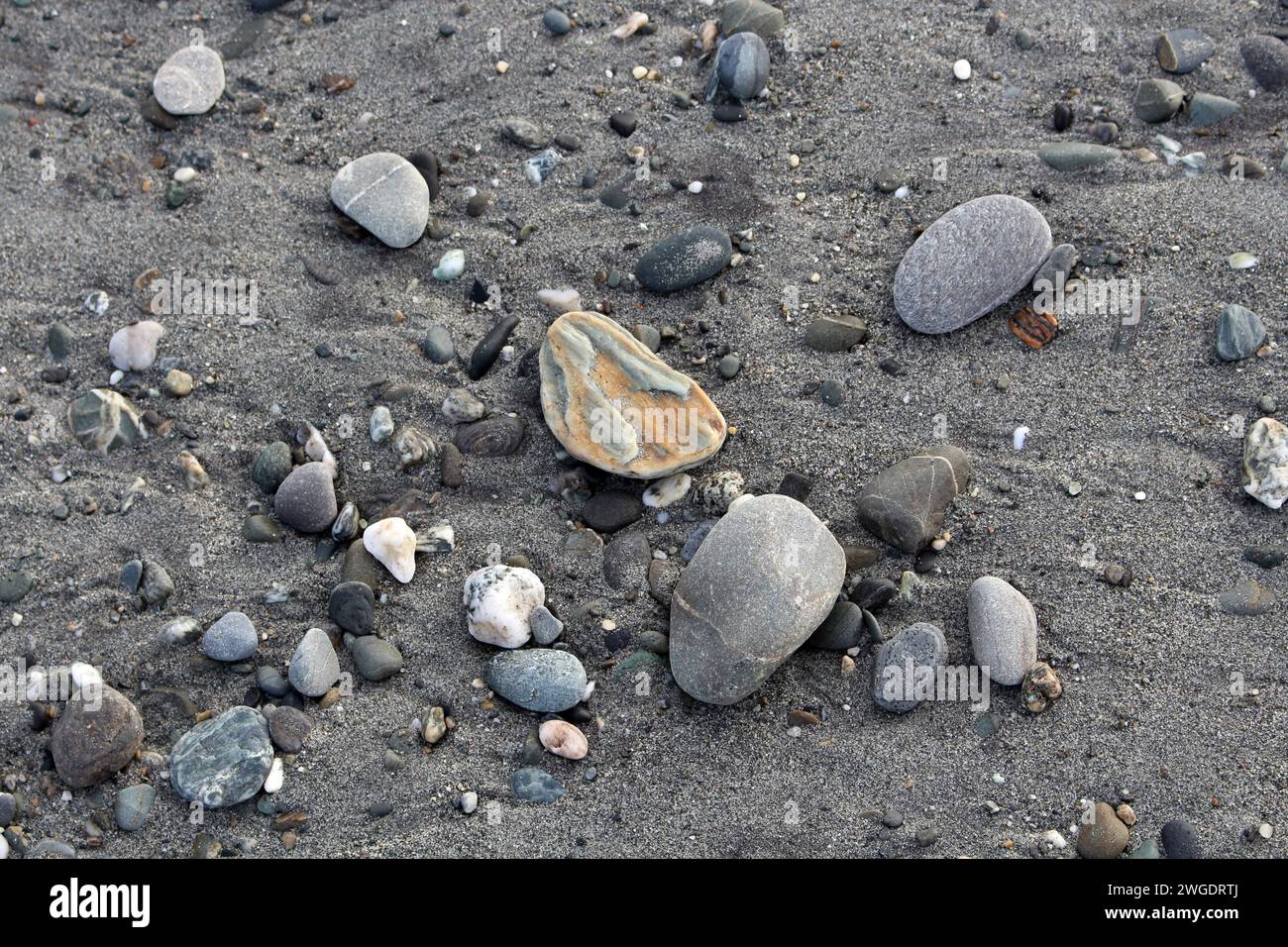 Round stones on the beach of new zealand hi-res stock photography and ...