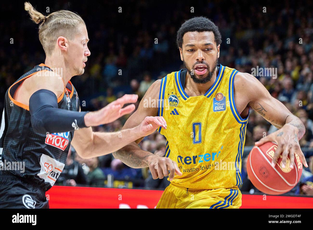 Berlin, Deutschland. 04th Feb, 2024. Sterling Brown (Alba Berlin, #00 ...