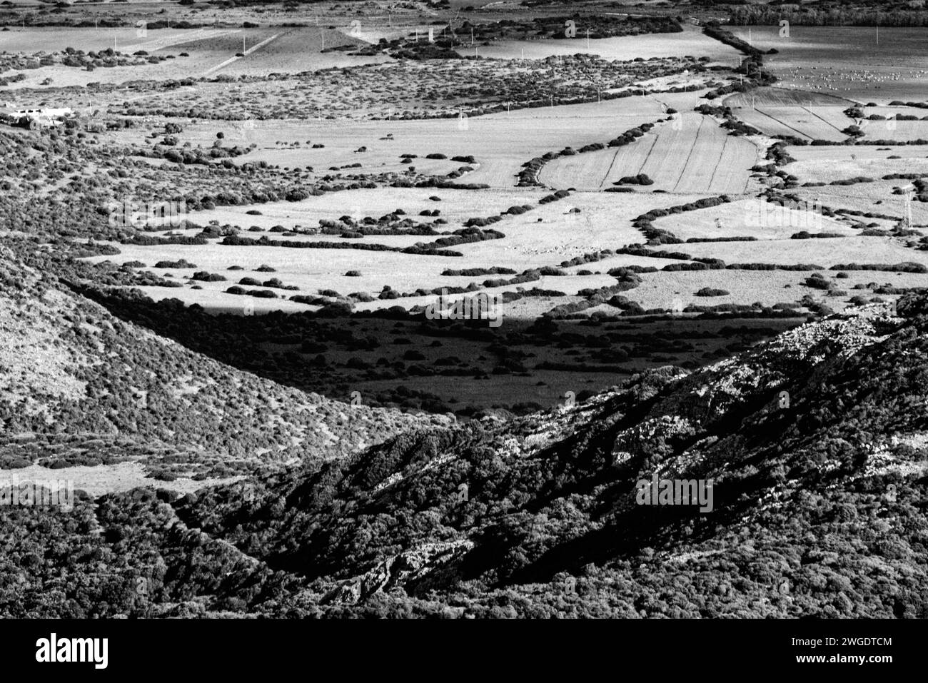 Mountain glimpse view Black and White Stock Photos & Images - Alamy