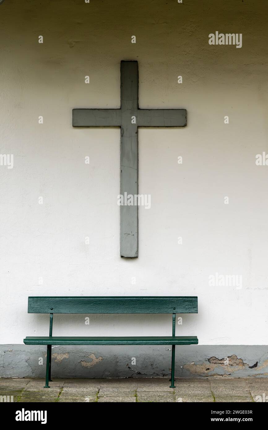 Crucifix bench hi-res stock photography and images - Alamy