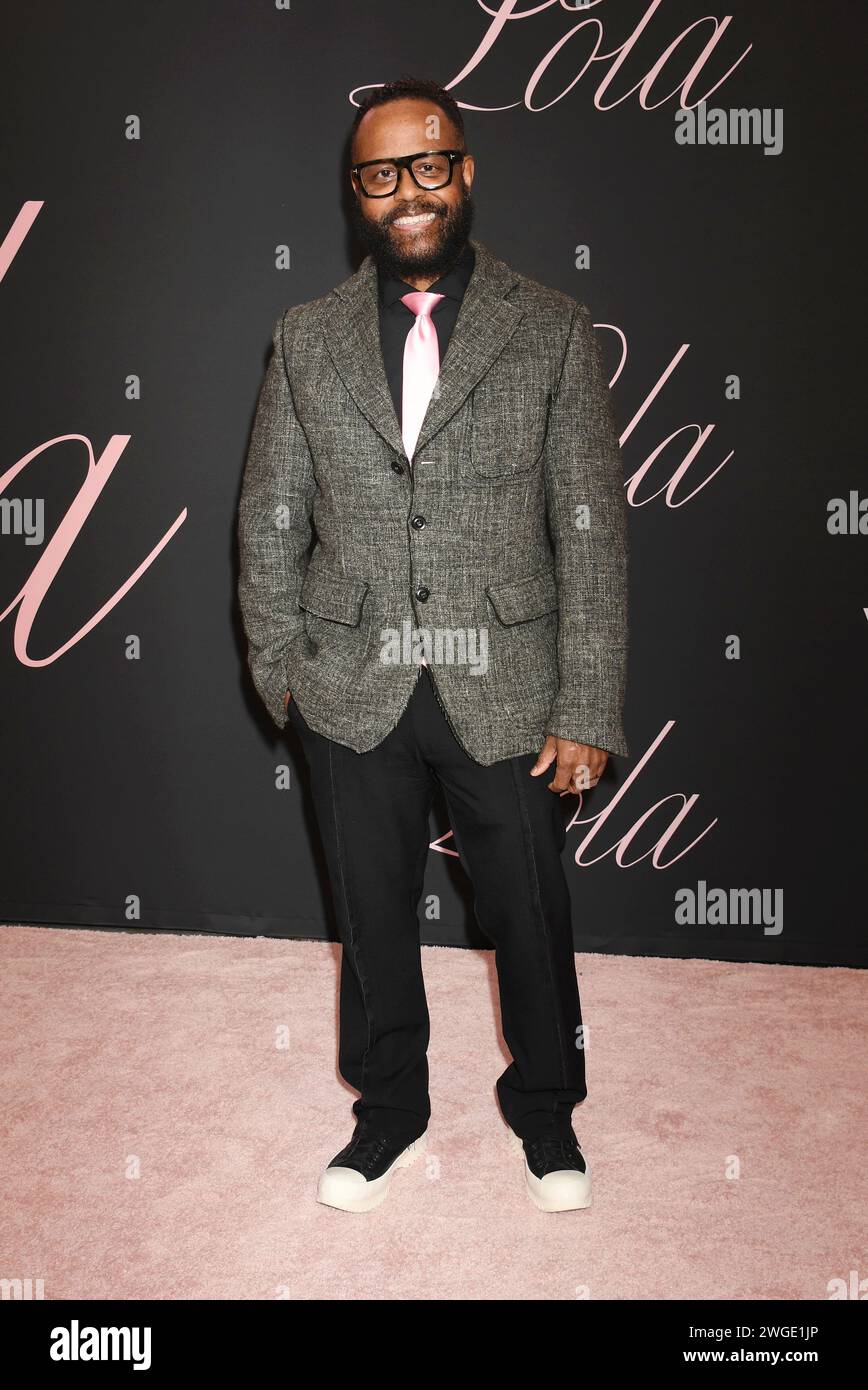 LOS ANGELES, CALIFORNIA - FEBRUARY 03: Mervyn Warren arrives at the ...