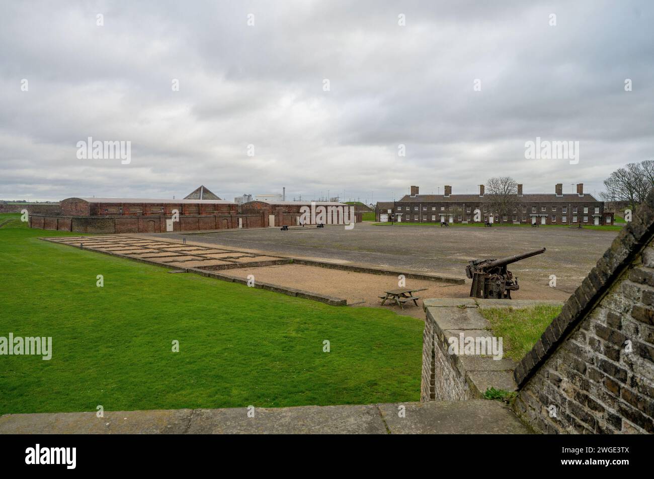 Tilbury Fort and the guns that have guarded London and the Thames since ...