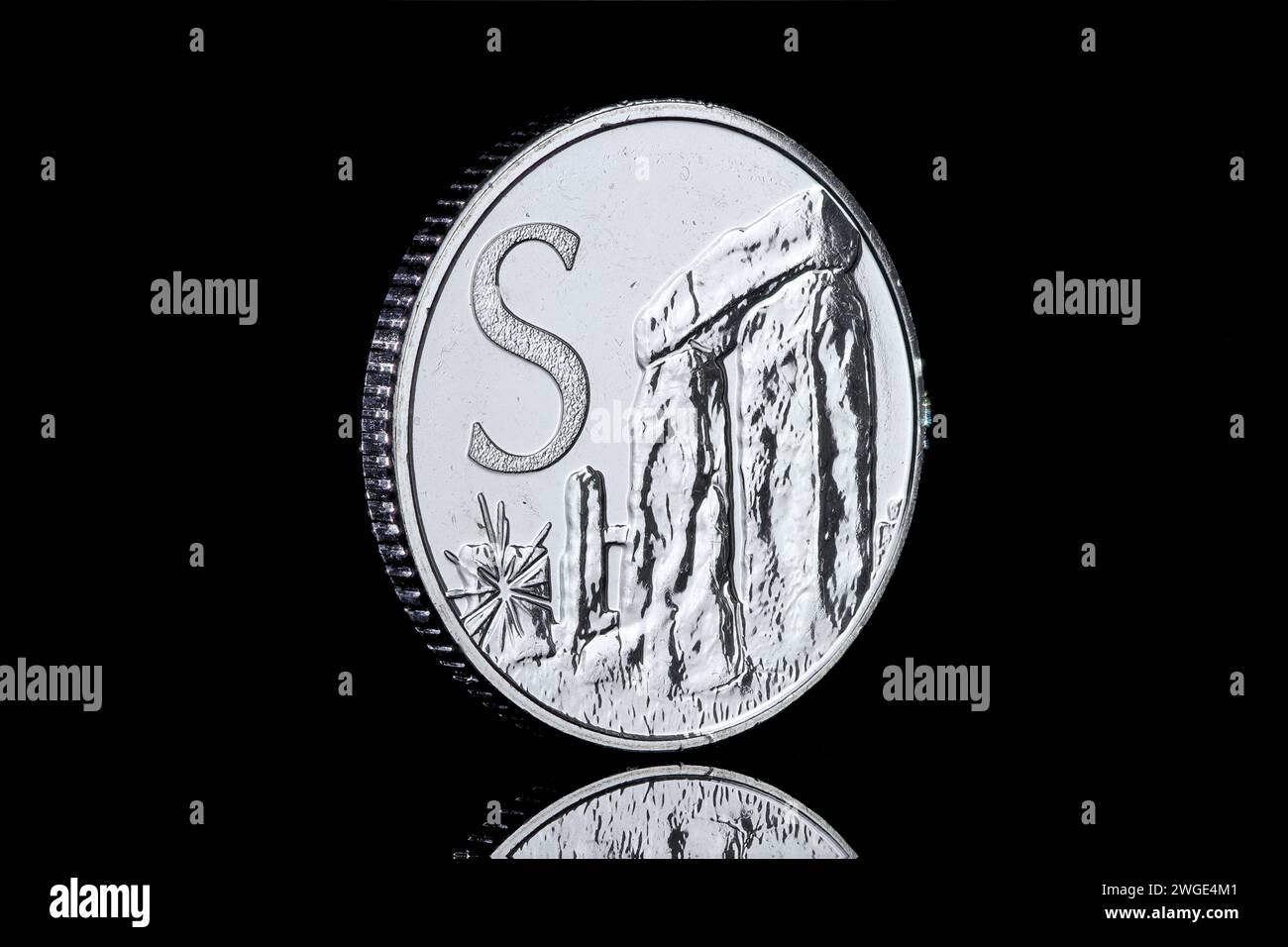 The letter 'S' for Stonehenge on the 2018 A To Z 10 pence coin series ...