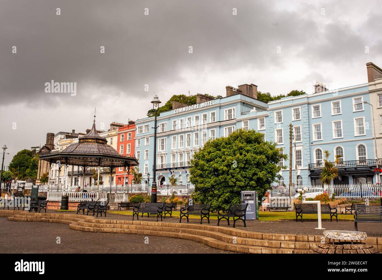 Exterior building commodore hi-res stock photography and images - Alamy