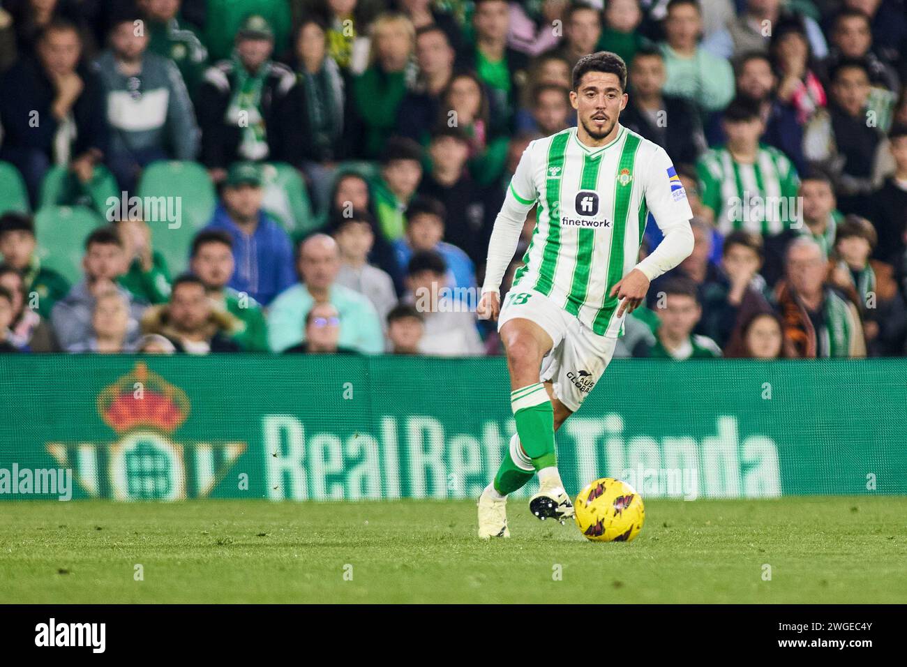 Pablo Fornals of Real Betis in action during the Spanish league, La Liga EA Sports, football ...