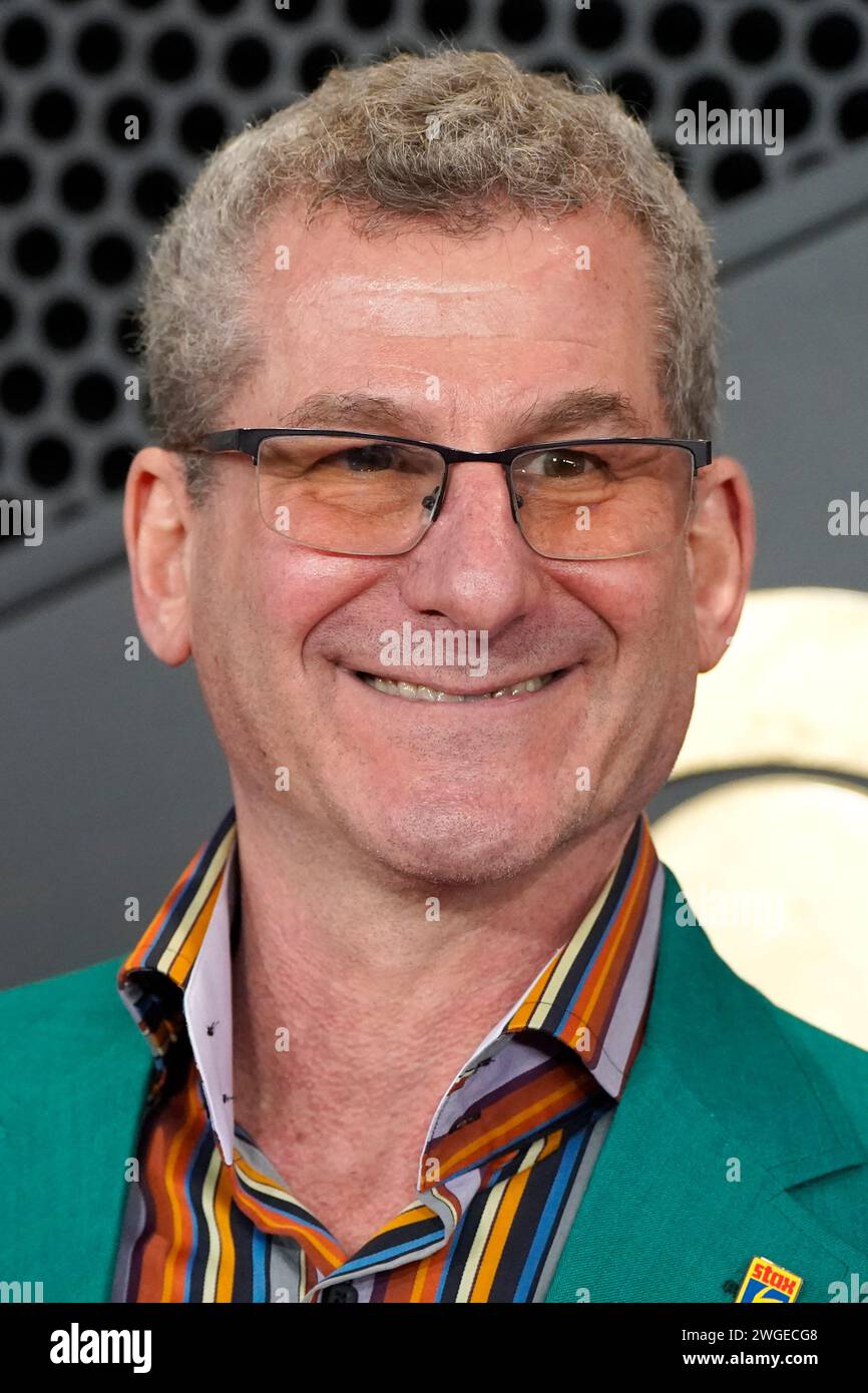 Robert Gordon arrives at the 66th annual Grammy Awards on Sunday, Feb ...