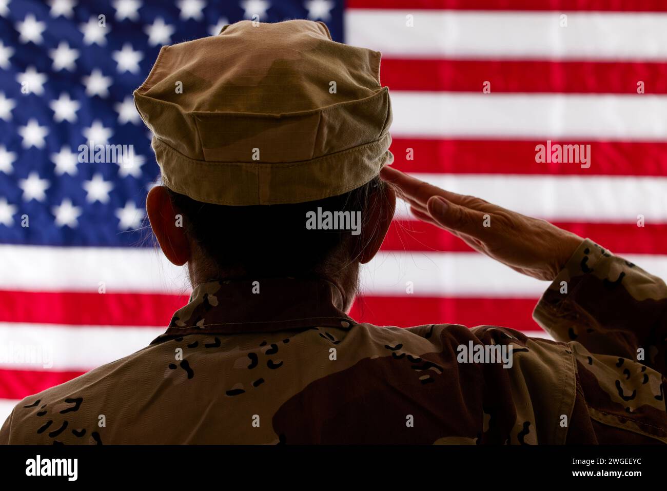 United states army female soldier hi-res stock photography and images ...
