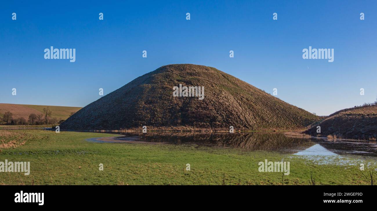 Silbury hill near Avebury Wiltshire UK a prehistoric artificial chalk ...