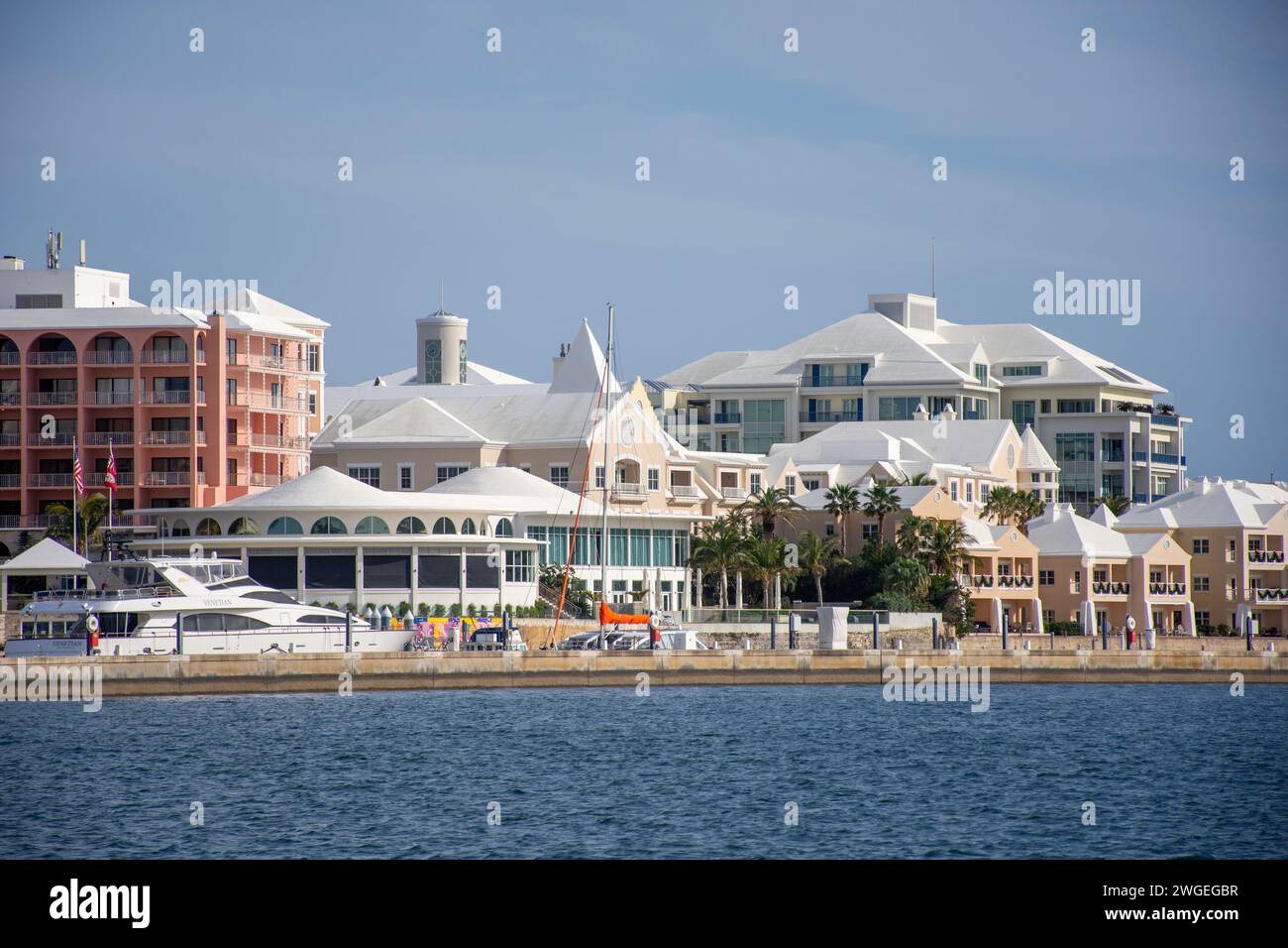 Waterfront apartments buildings seafront hamilton harbour city o hi-res ...