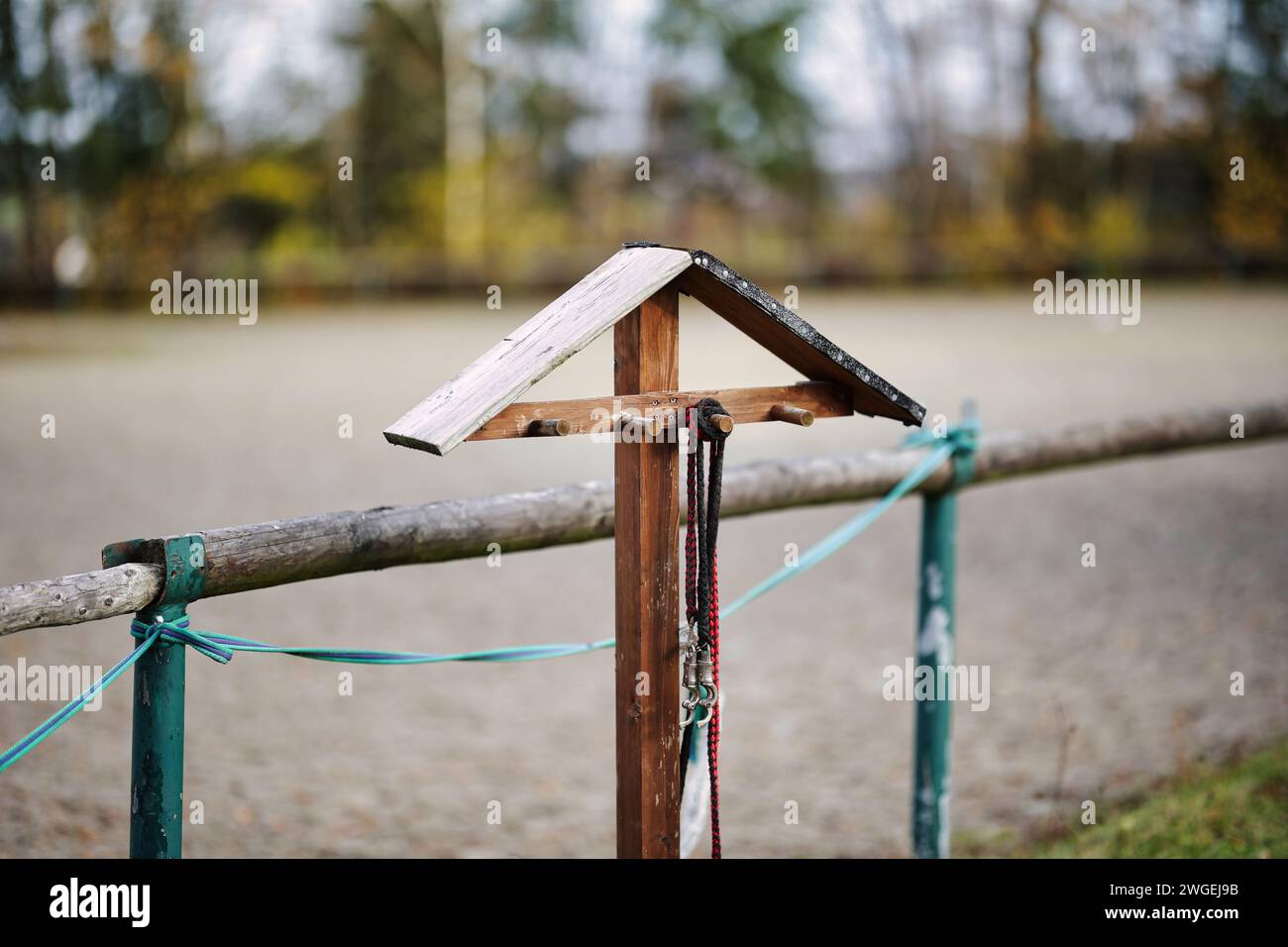 The picture shows a facility at the riding arena to hang up riding ...