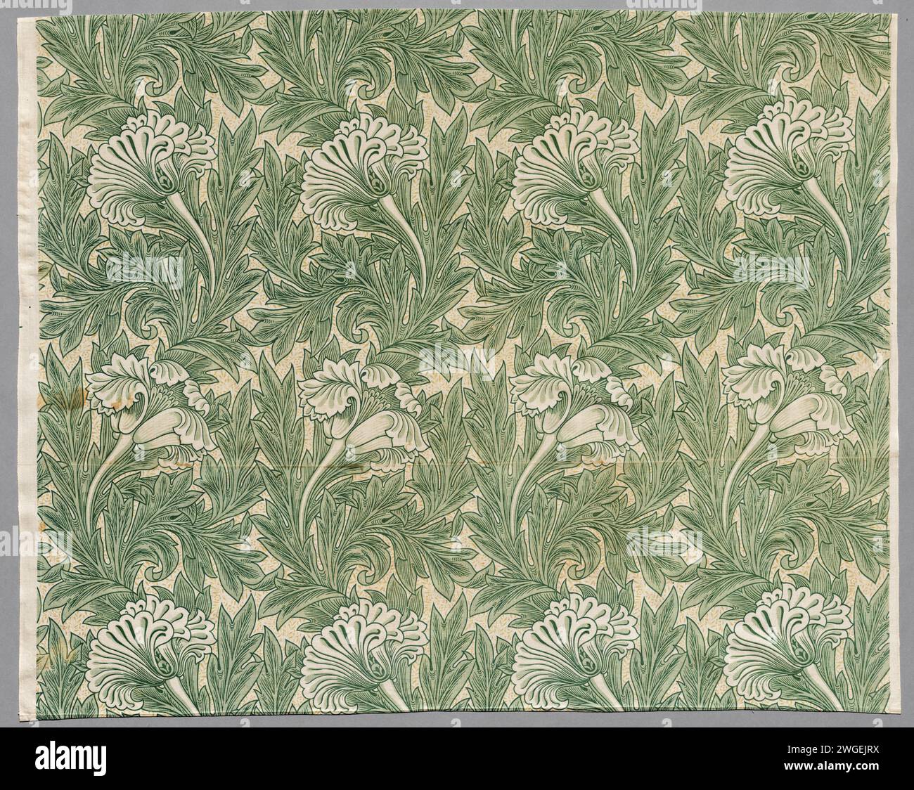 William morris design hi-res stock photography and images - Alamy