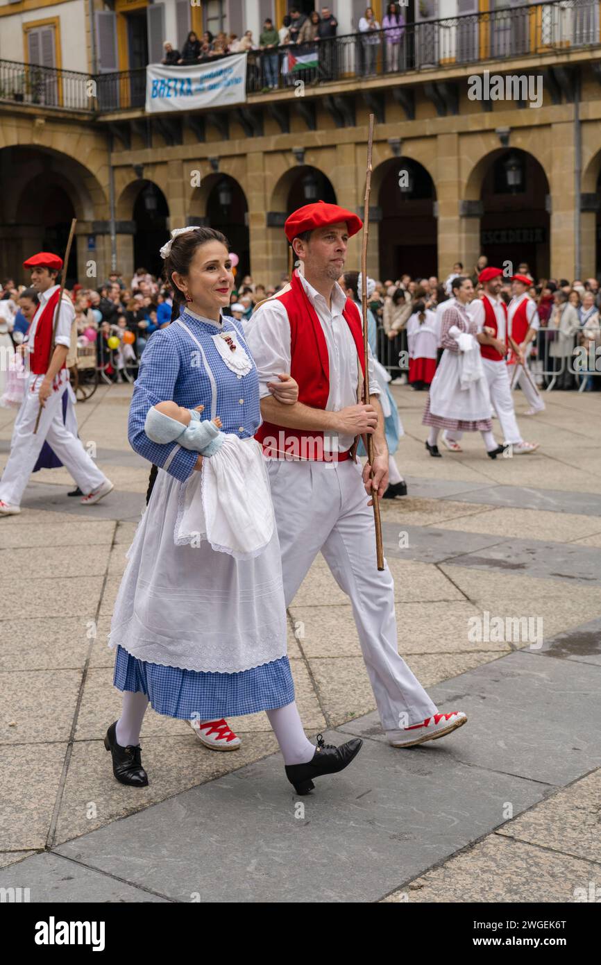 Personajes de carnaval hi-res stock photography and images - Alamy