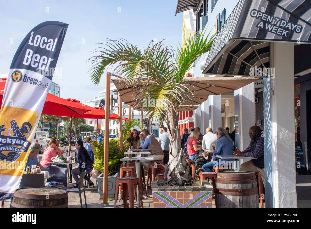 Brew coffee shop, Front Street, City of Hamilton, Pembroke Parish ...