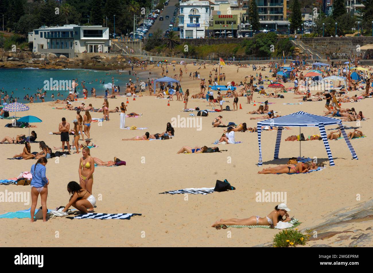 Sydney coogee beach volleyball hi-res stock photography and images - Alamy