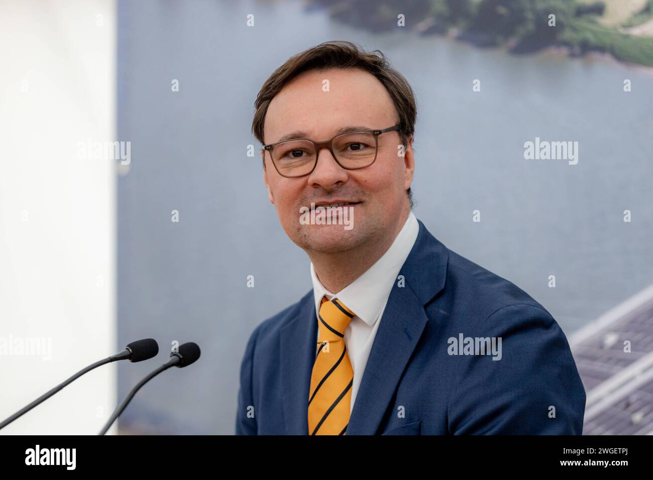 Rede von Staatssekretär BM Verkehr Oliver LUKSIC FDP - Feierliche ...