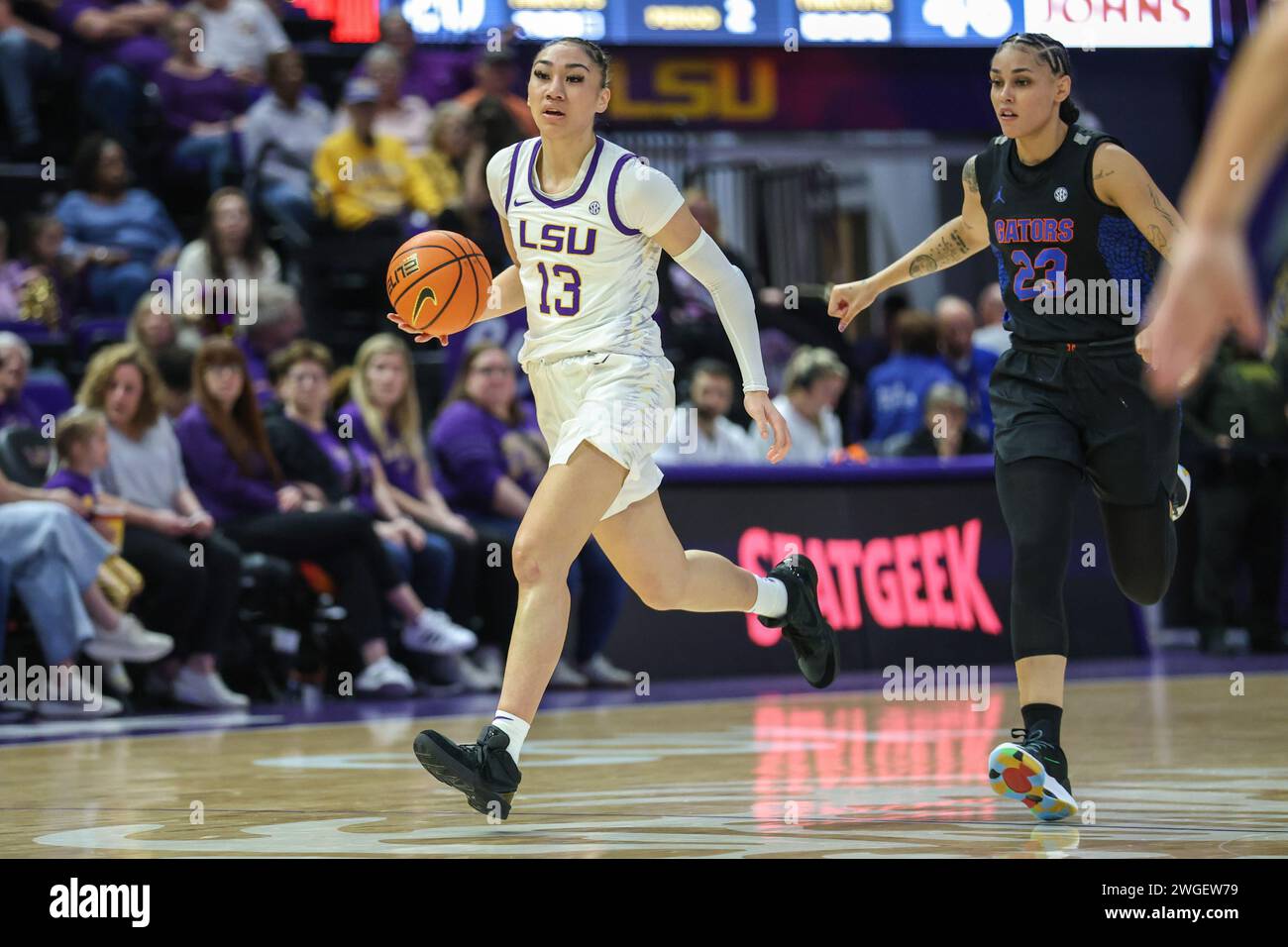 Baton Rouge, LA, USA. 04th Feb, 2024. LSU's Last-Tear Poa (13) dribbles ...