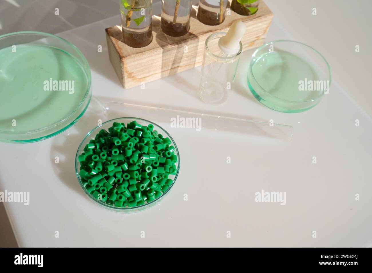 Reusable tech hi-res stock photography and images - Alamy