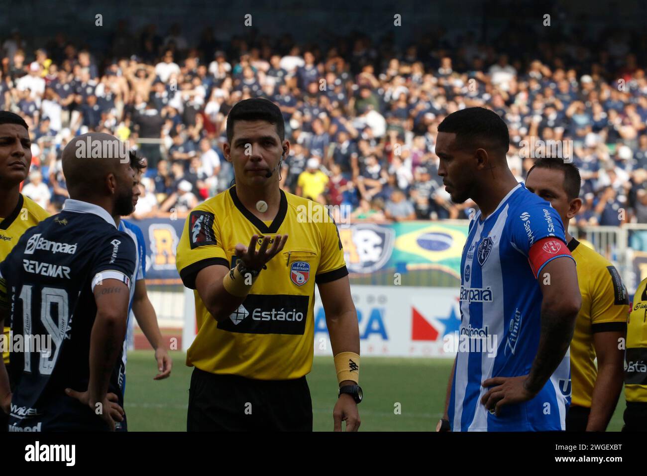 BELÉM, PA - 04.02.2024: PAYSANDU X REMO - Paysandu x Remo game at the ...