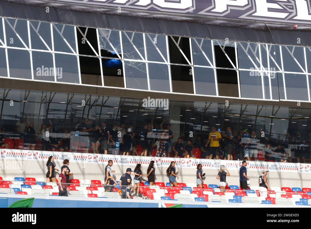 BELÉM, PA - 04.02.2024: PAYSANDU X REMO - Paysandu x Remo game at the ...