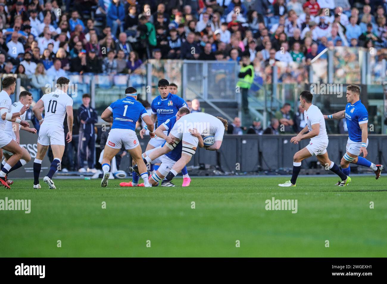 Ollie Chessum of England (R) and Federico Ruzza of Italy (L) seen in ...