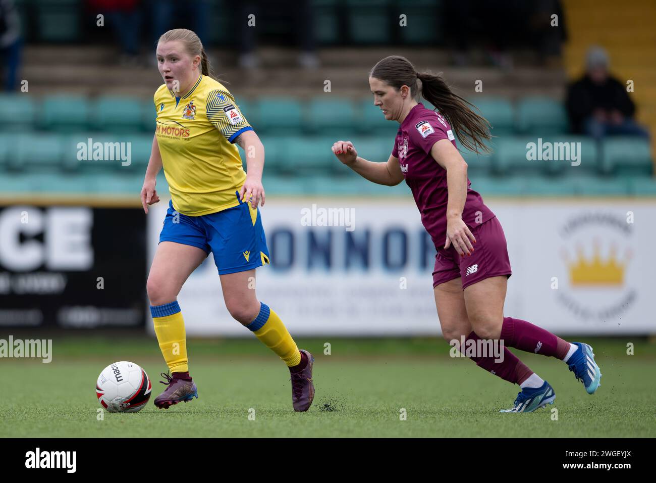 Barry, UK. 4th February 2024. Chloe Tiley of Barry Town United during ...