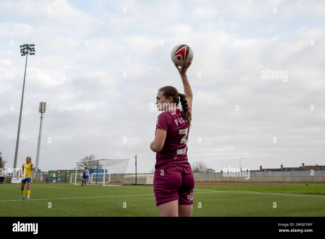 Barry, UK. 4th February 2024. Ffion Price of Cardiff City Women during ...