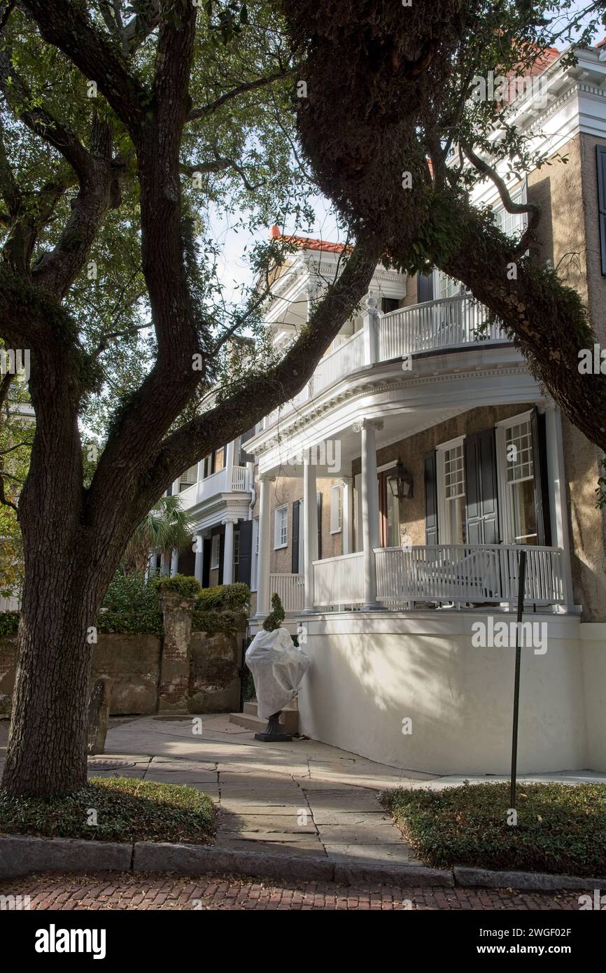 Two story piazza on side of 1909 Colonial Revival style Albert W. Todd ...