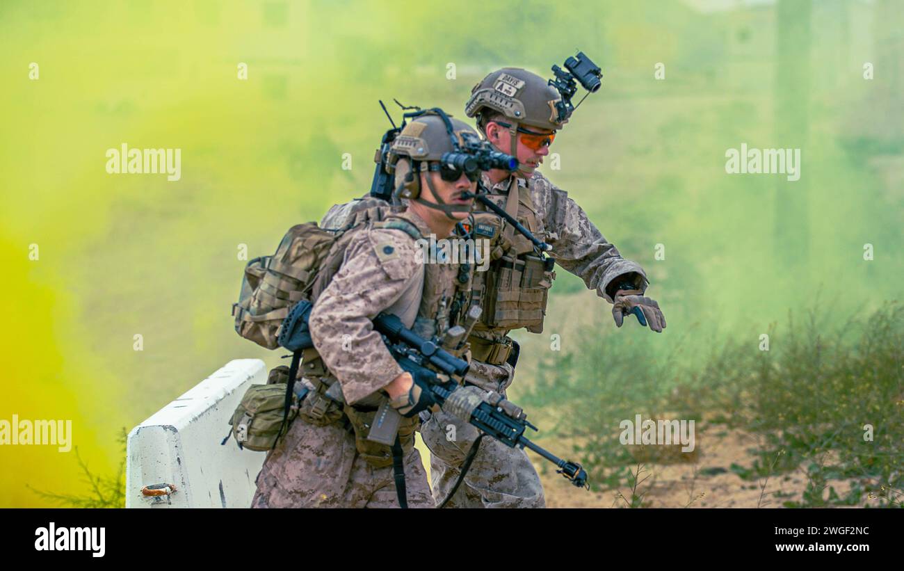 U.S. Marines with Echo Company, 2d Battalion, 6th Marine Regiment, 2d ...