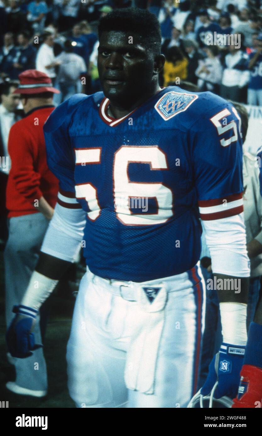 Lawrence taylor 1991 hi-res stock photography and images - Alamy