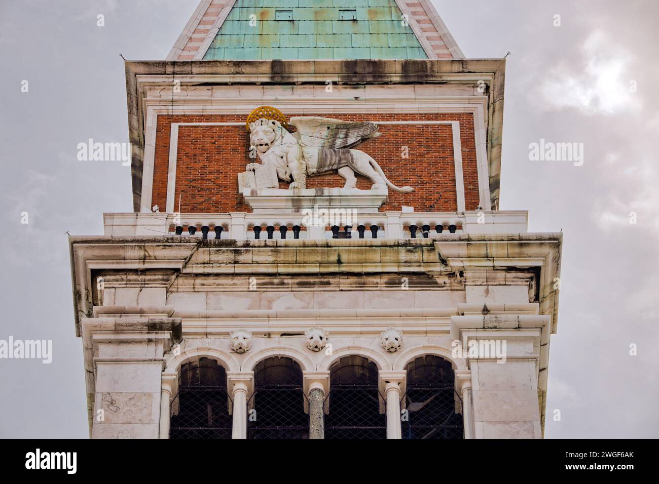 Relief sculpture venetian winged lion hi-res stock photography and ...