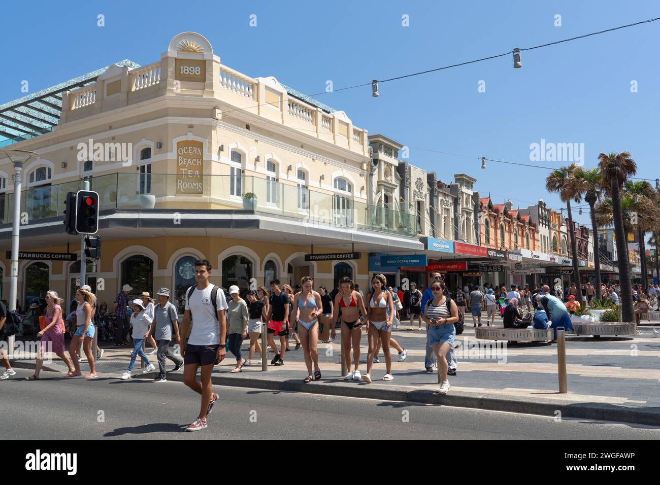 The Corso pedestrian mall on Manly Peninsula, Sydney, Australia Stock ...