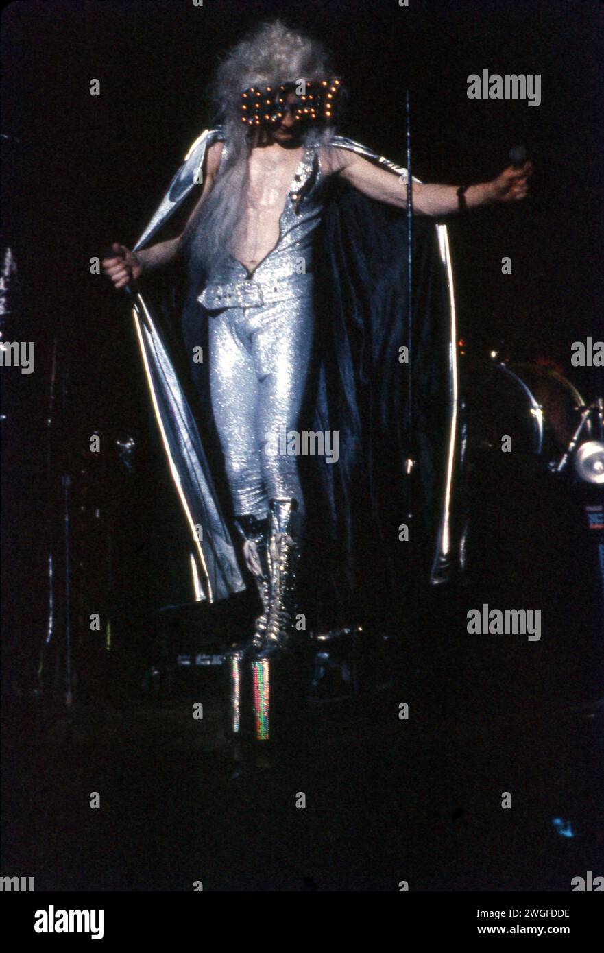 The tubes fee waybill hi-res stock photography and images - Alamy