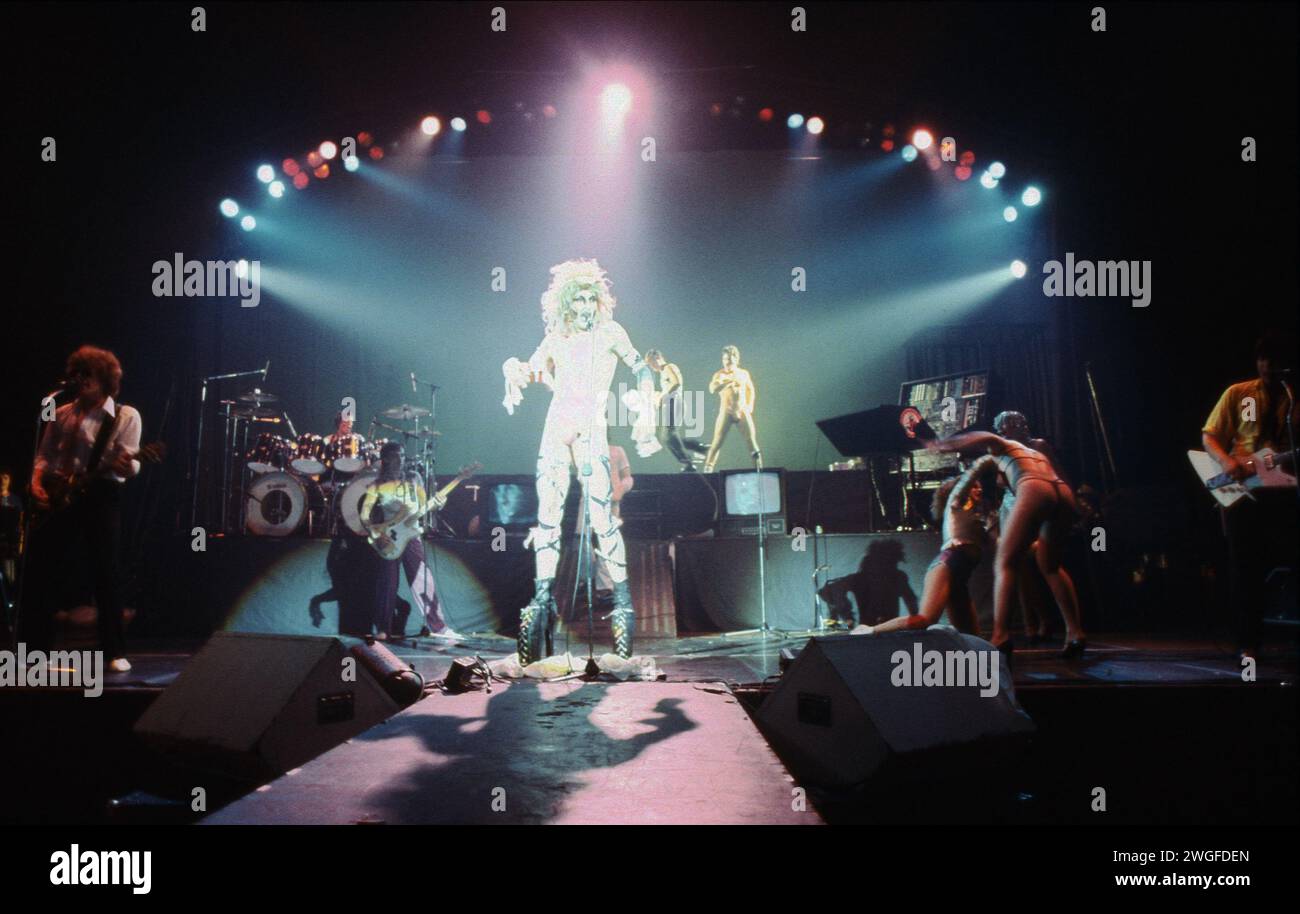 Fee waybill hi-res stock photography and images - Alamy