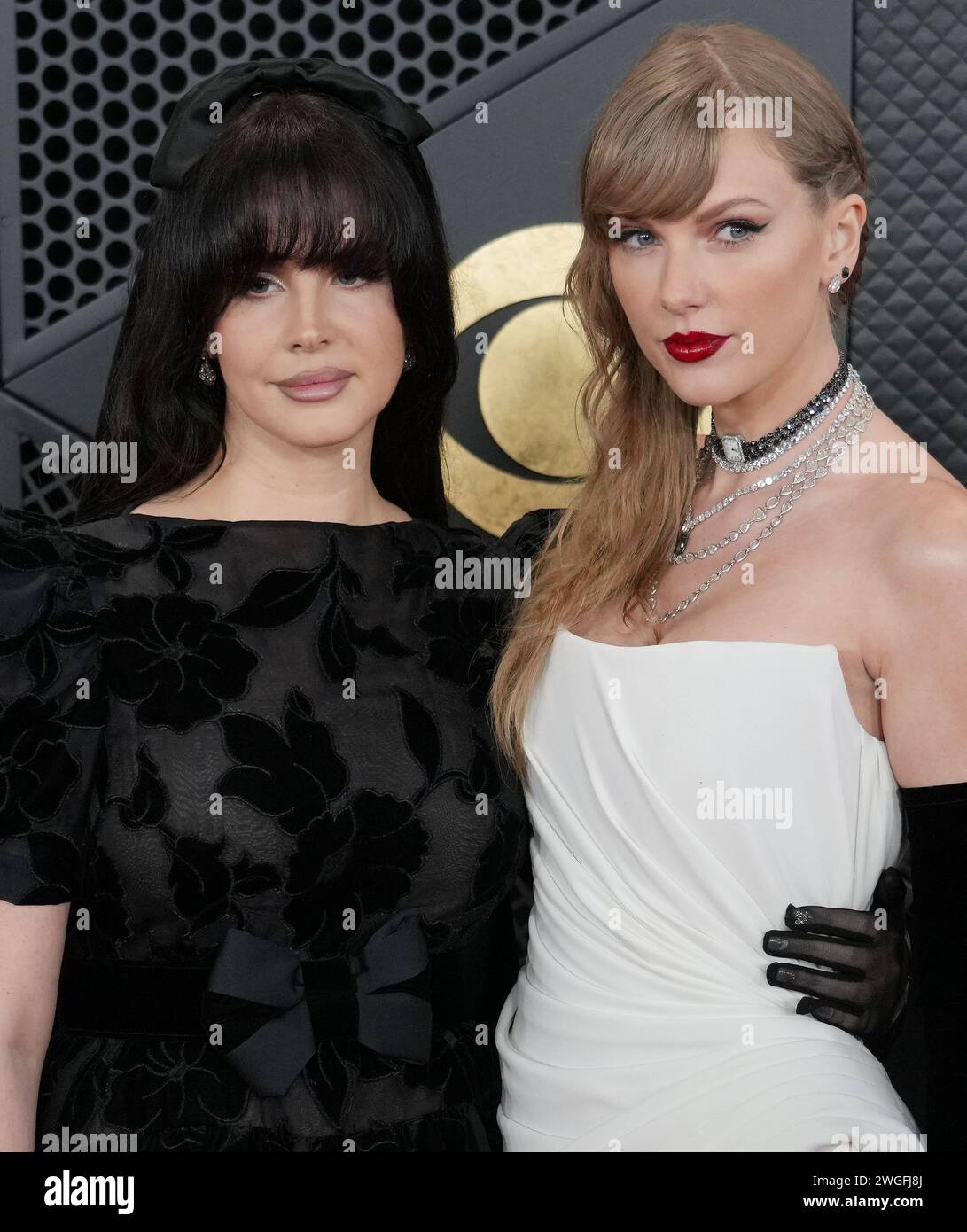 Taylor swift red carpet 2024 hi-res stock photography and images - Alamy