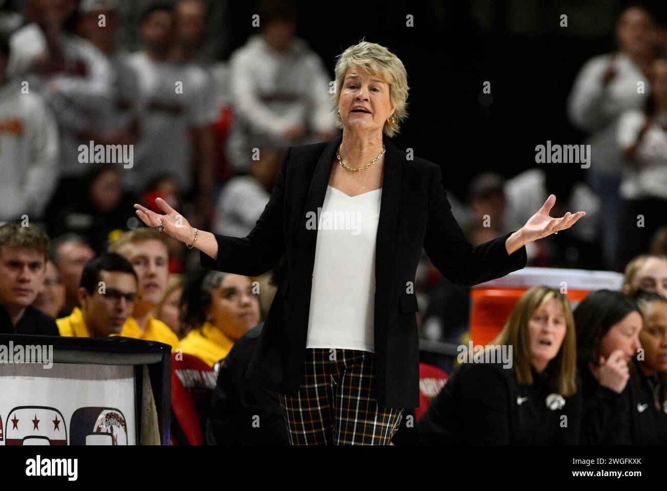 Iowa head coach Lisa Bluder in action during the second half of an NCAA ...