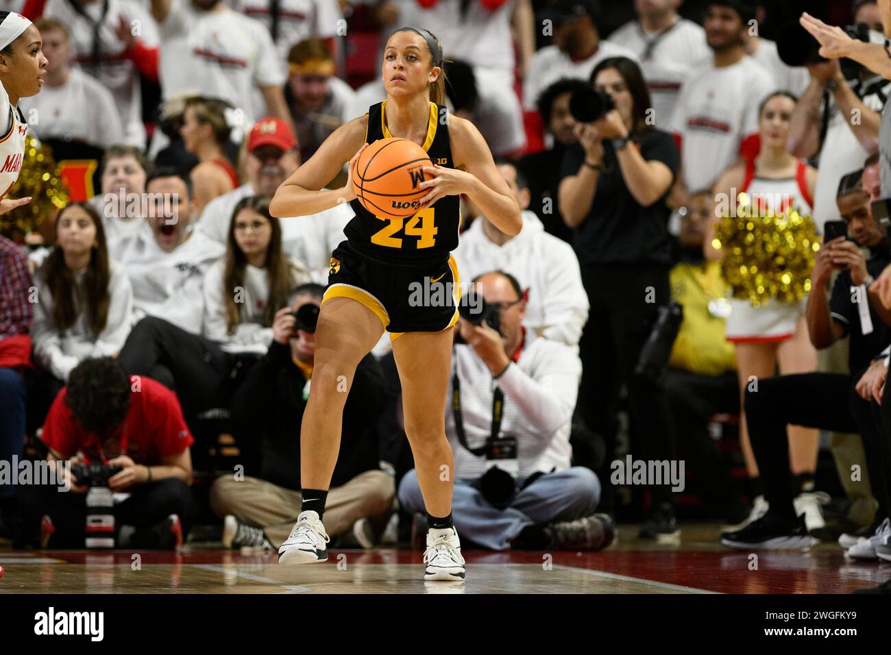Iowa guard Gabbie Marshall (24) in action during the second half of an ...