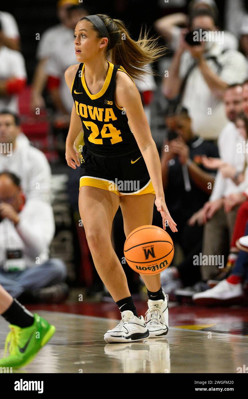 Iowa guard Gabbie Marshall (24) in action during the second half of an ...