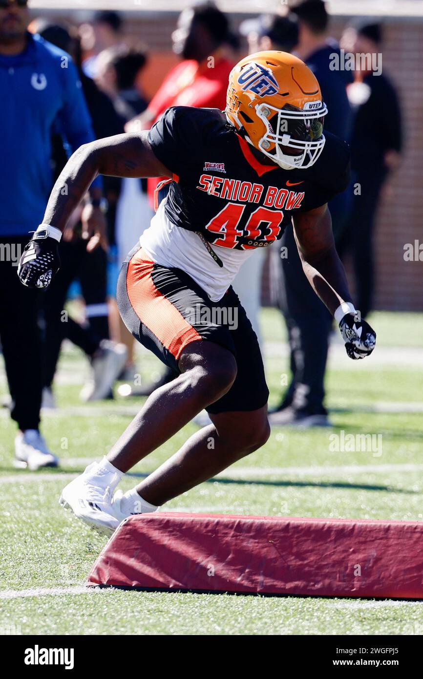 American linebacker Tyrice Knight of UTEP (40) runs through drills ...