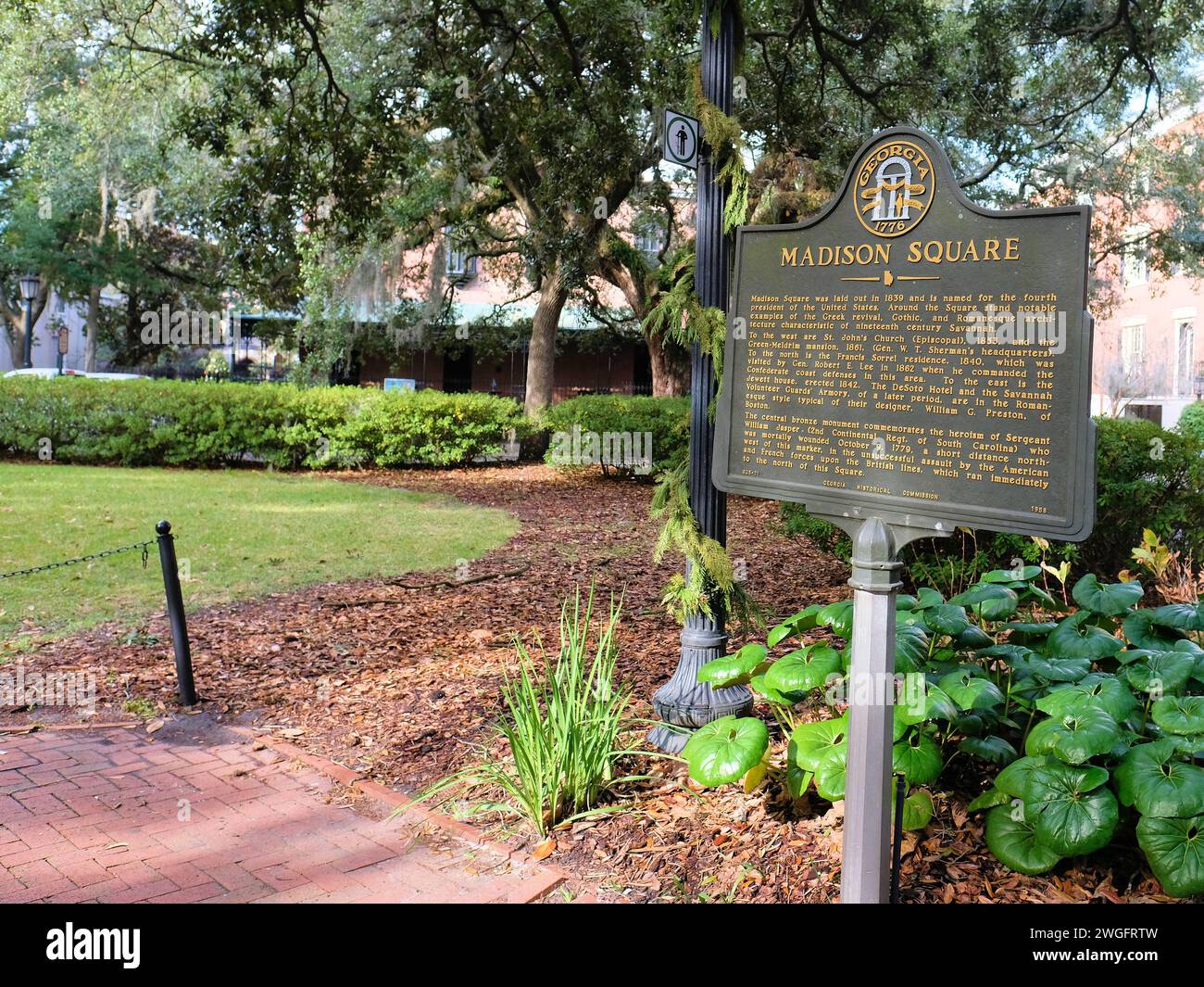 Savannah georgia madison square hi-res stock photography and images - Alamy