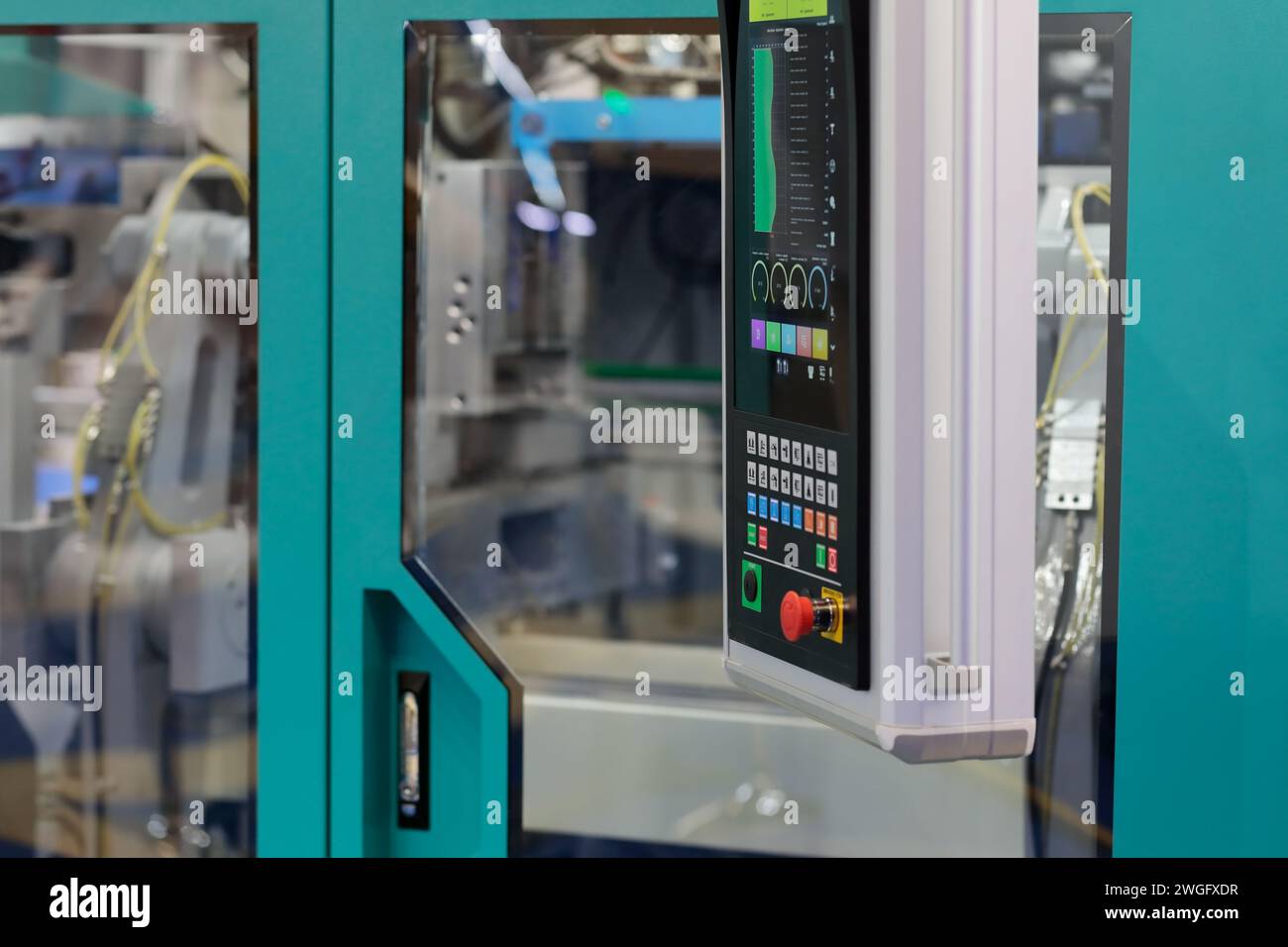 Injection molding machine hi-res stock photography and images - Alamy