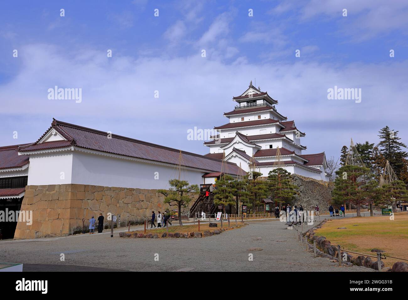Tsuruga Castle (Wakamatsu castle) a concrete replica of 14th-century ...