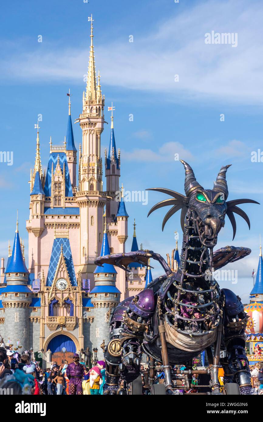 Disney Dragon in Festival of Fantasy Parade on Main Street U.S.A, Magic ...