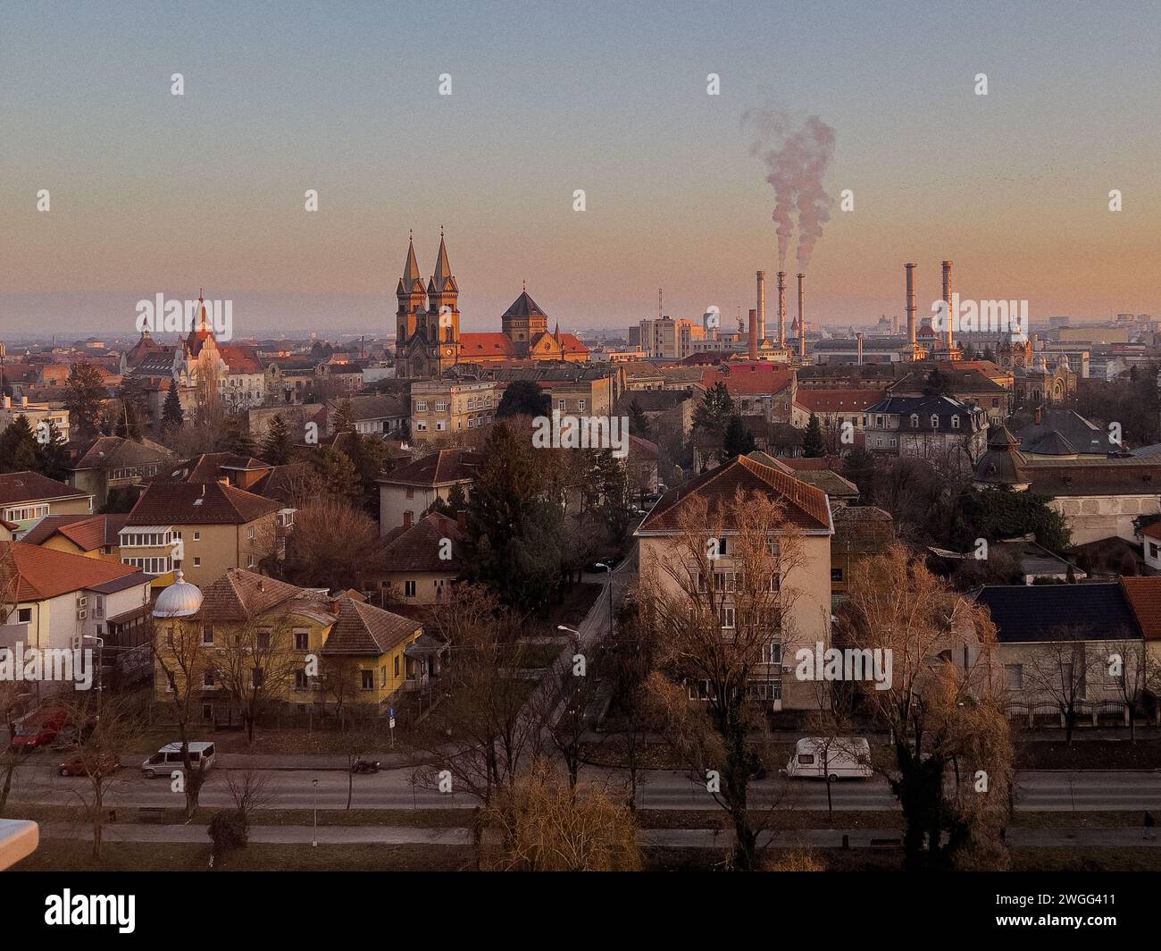 Unification church building hi-res stock photography and images - Alamy