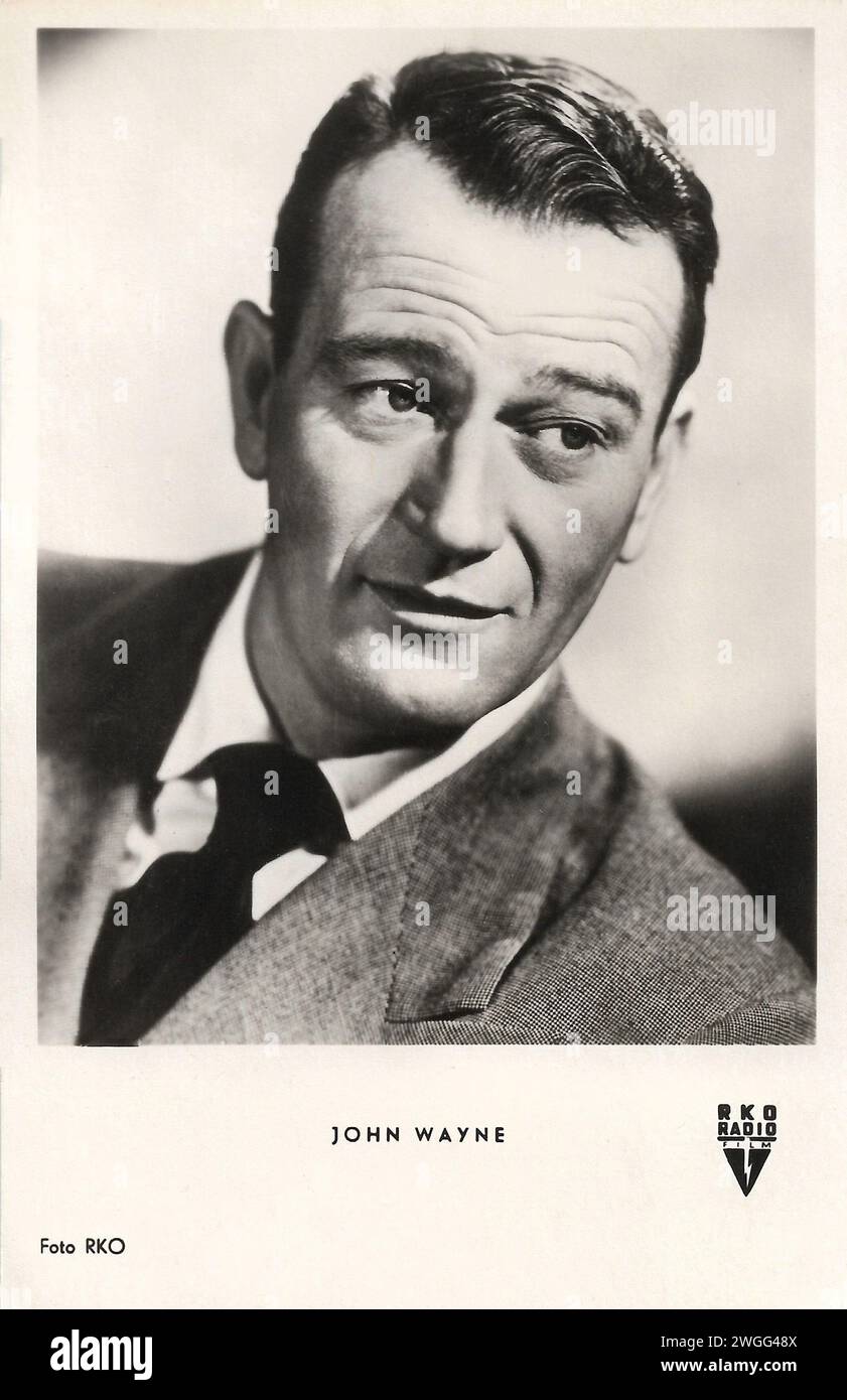 American film star, actor John Wayne, portrait (1907-1979) circa 1945 - RKO radio films Stock ...