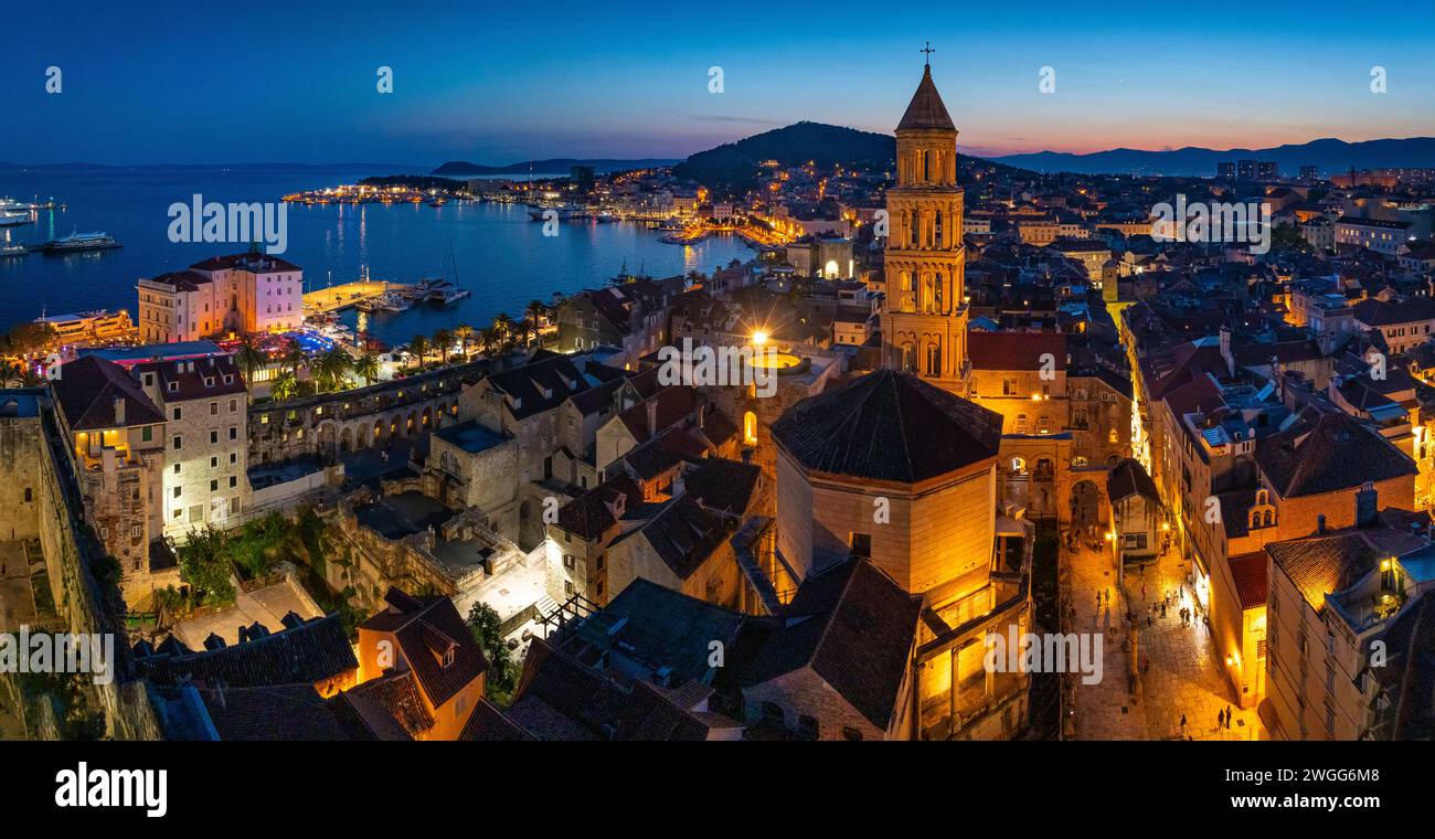 Split city tour hi-res stock photography and images - Alamy