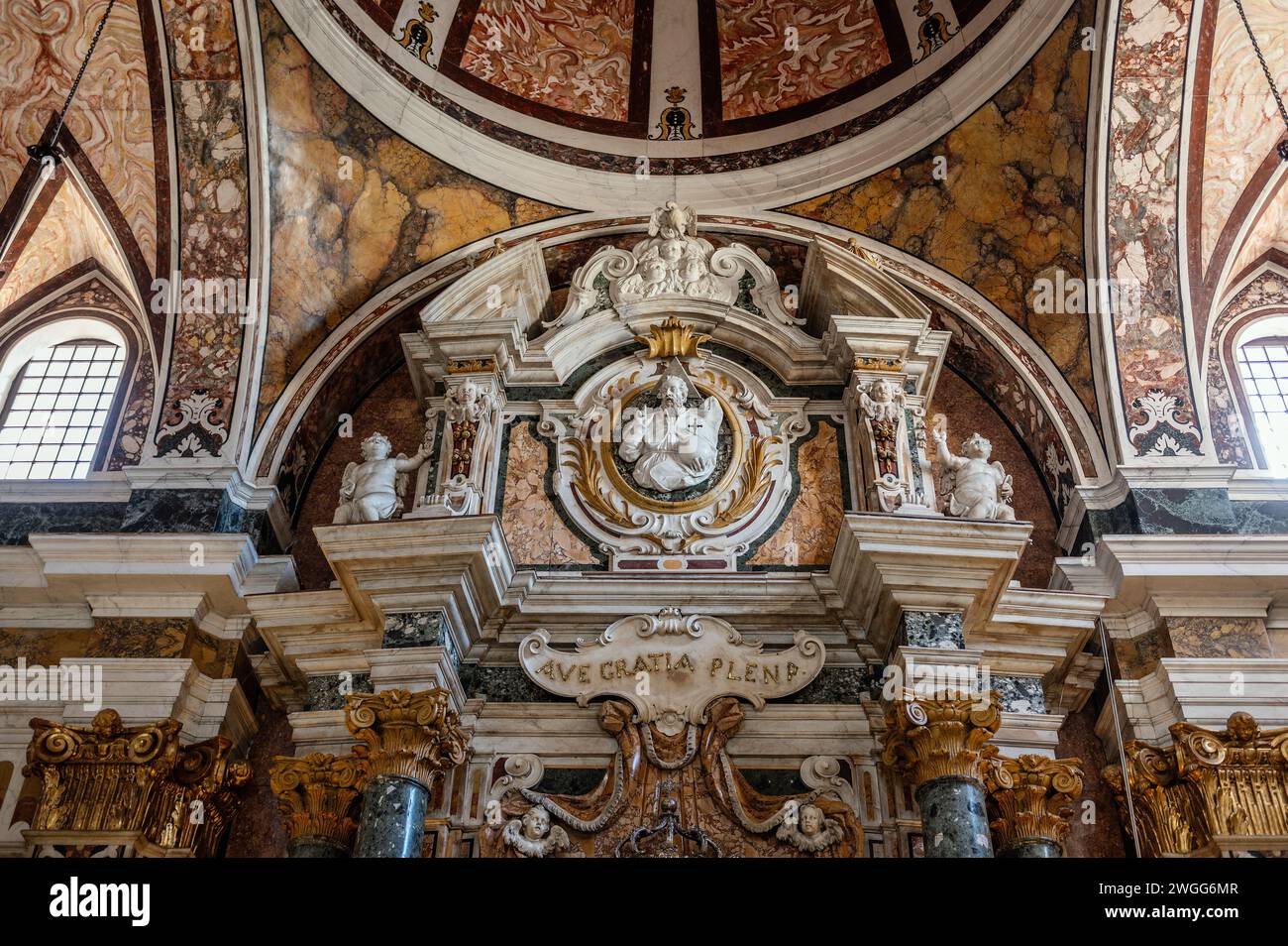 Catholic church interior Stock Photo - Alamy