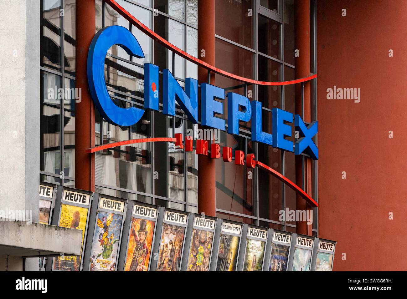 Cineplex Limburg Logo an der Kinofassade 04.02.2024, Limburg ...