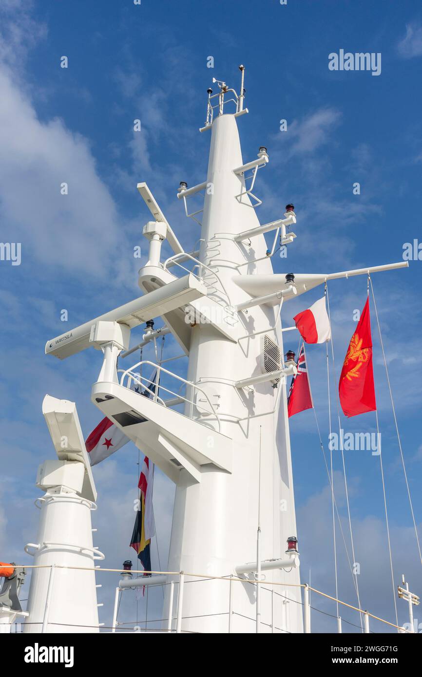 Cunard Queen Victoria cruise ship communication mast, Panama Canal ...