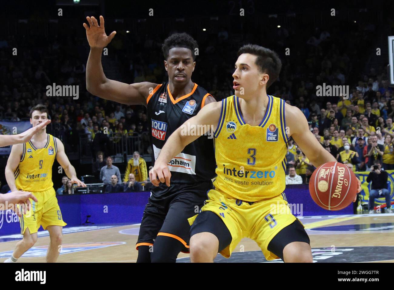 Berlin, Deutschland. 04th Feb, 2024. 04.02.2024, Mercedes-Benz-Arena ...