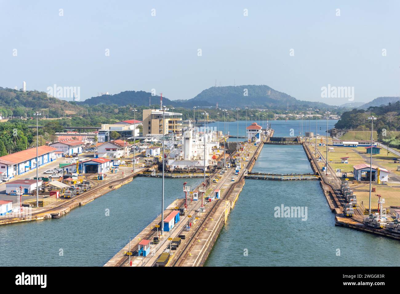 Cunard Queen Victoria cruise ship approaching The Miraflores Locks ...